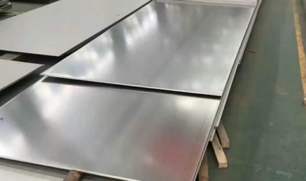 Stainless Steel 304 / 316 / 904L Sheets, Plates & Coils in Bahrain