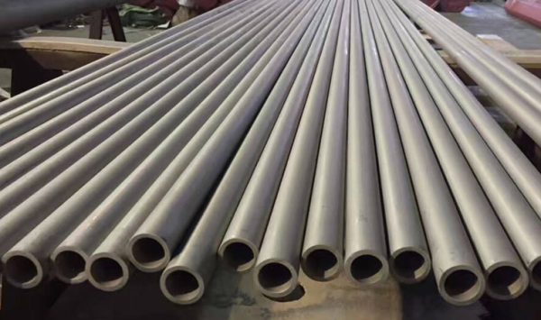 ASTM A335 Alloy Steel Seamless Pipes Supplier Stockist in Delhi